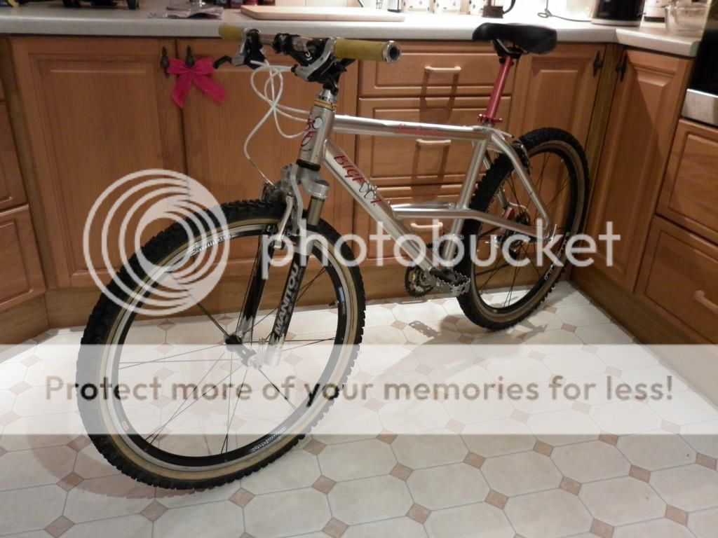 "The Duke" of hazard.... Bigfoot Build for the mrs. | Retrobike